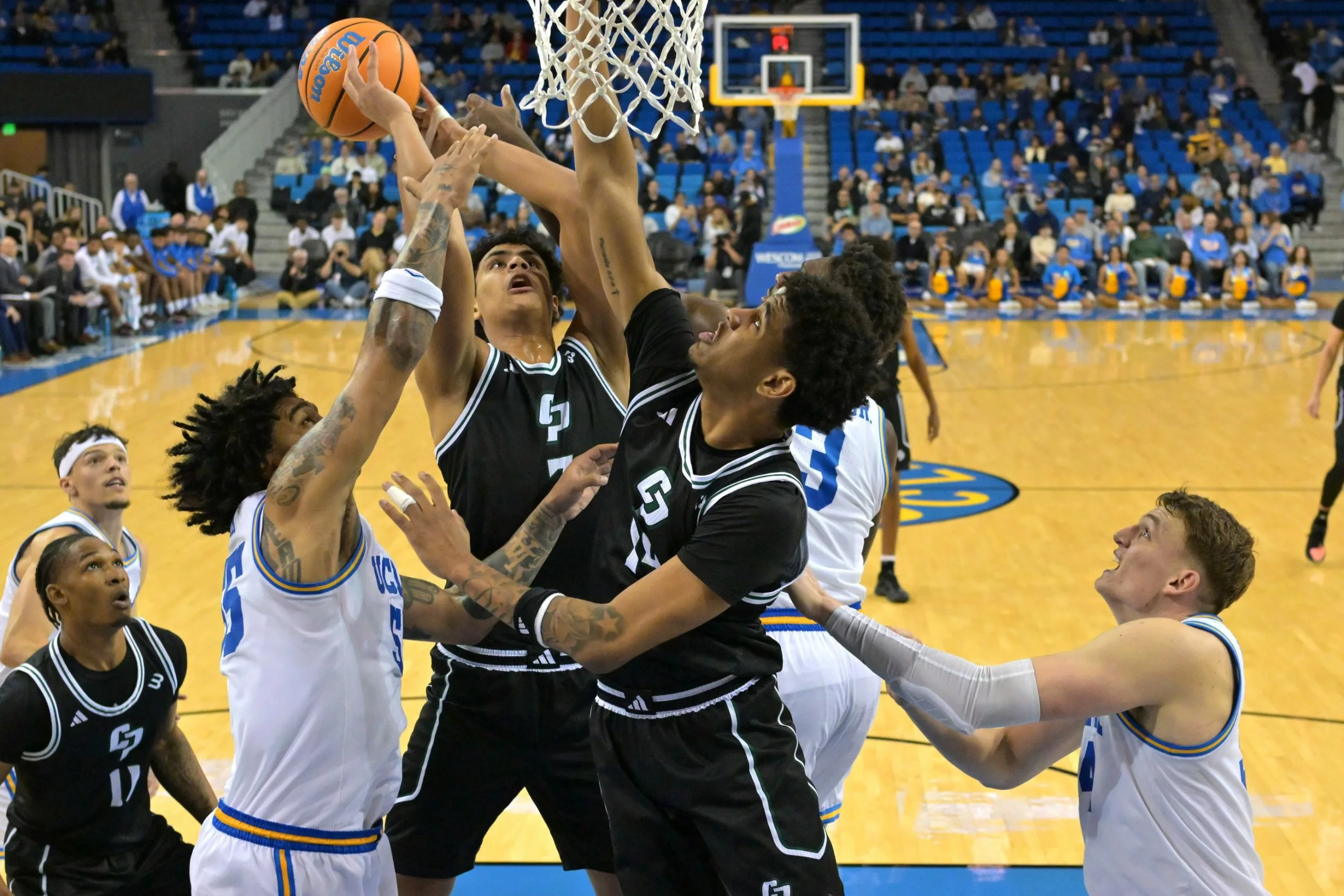 Hawai’i Rainbow Warriors vs Cal Poly Mustangs Picks & Prediction for ...